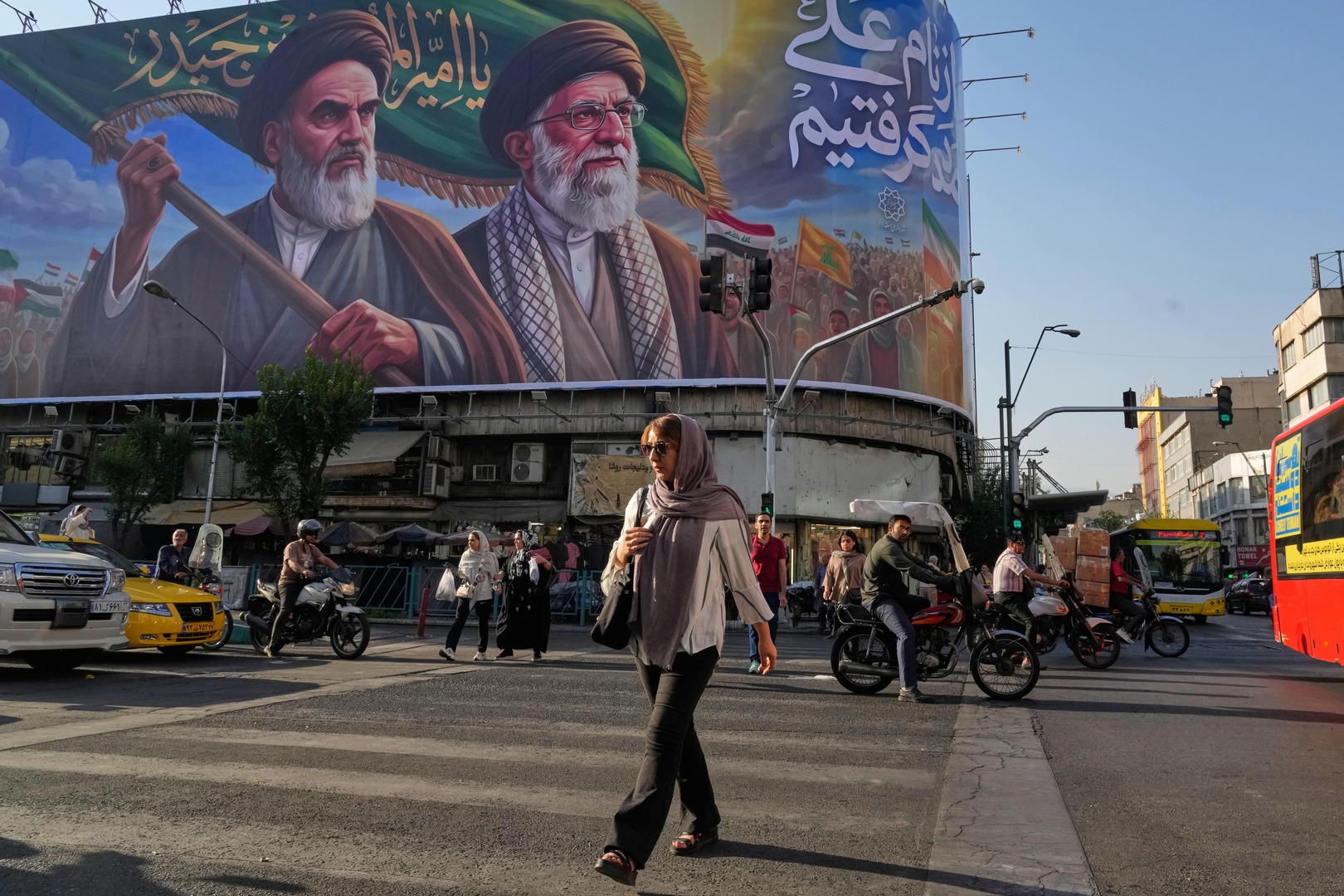 Pakistani minister in Tehran in fresh bid to restart Iran-US talks ...