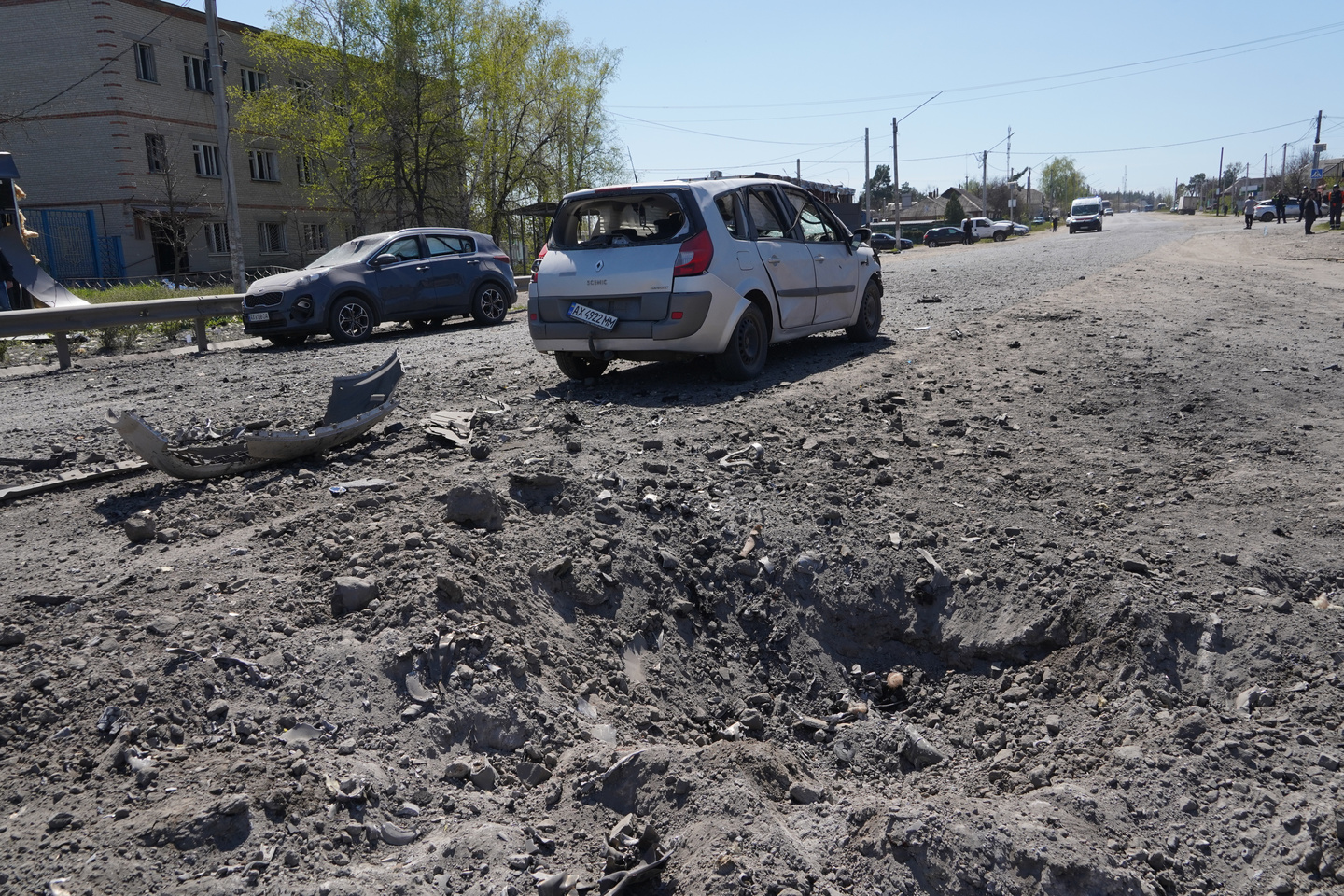 Zelensky condemns Russia as strikes kill 22 in Ukraine ahead of ...