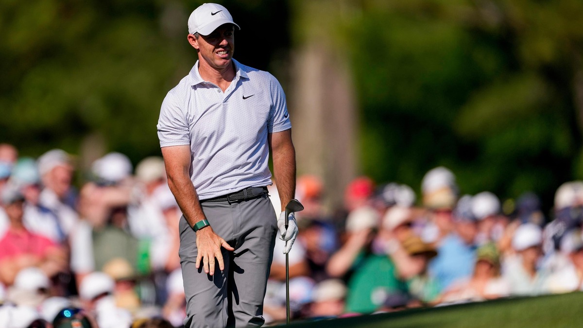 Rory McIlroy’s third round splutters into life after vow to keep his ...